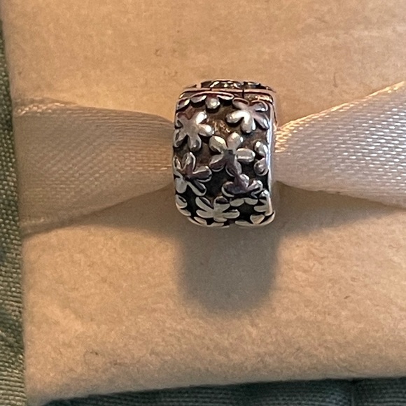 Pandora | Jewelry | Pandora Floral Retired Clip | Poshmark